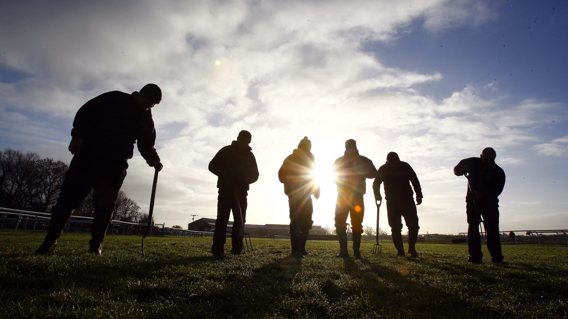 Grounds Person - Careers in Racing